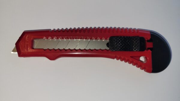 18mm Plastic Economy Cutter | Label Town